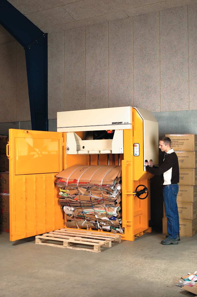 Bramidan 4-X 30 Refurbished Waste Baler | Kenburn